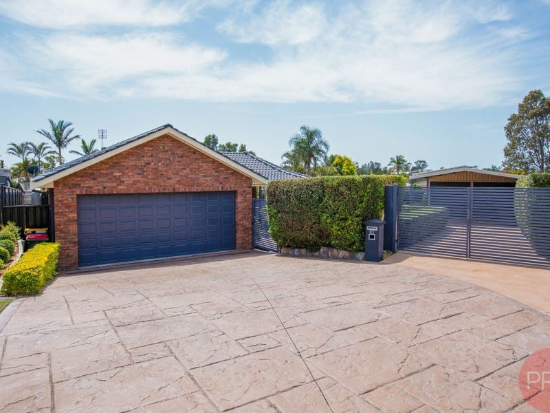 10 Elizabeth Close, THORNTON NSW 2322