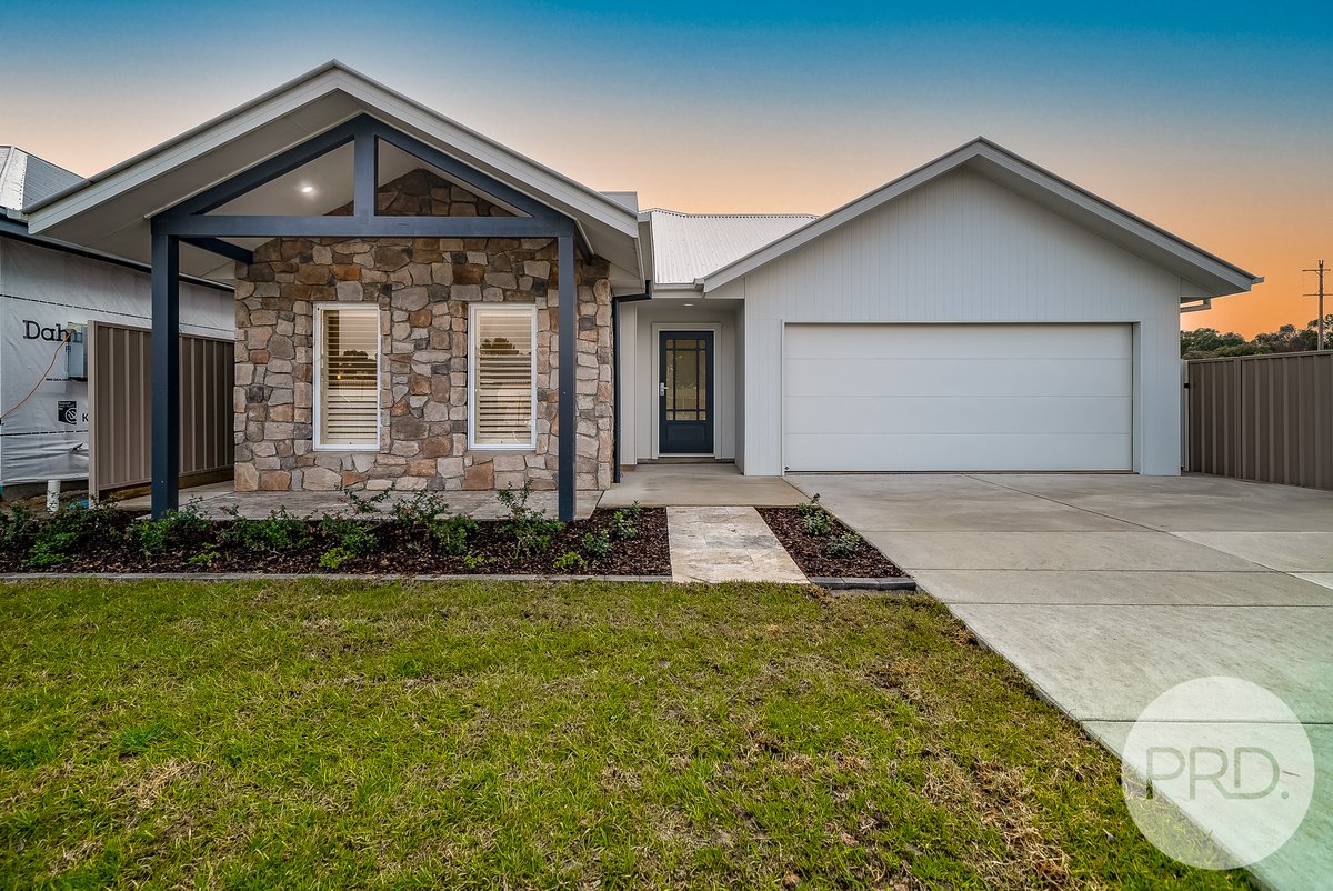 10 Paroo Place, TATTON NSW 2650