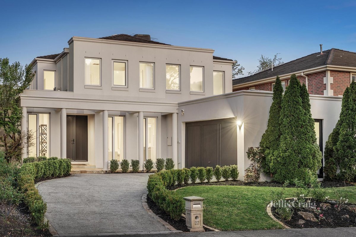 27 Huntingtower Crescent, Mount Waverley, VIC 3149 - House for Sale