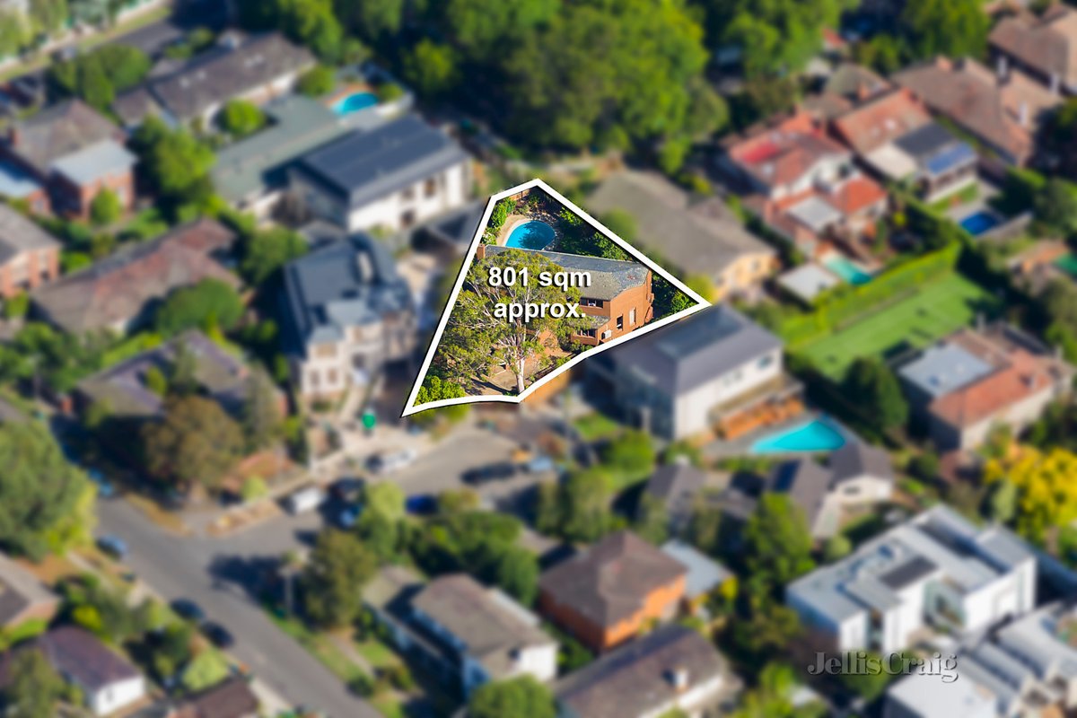 3 Perry Court, Kew, VIC 3101 - House for Sale