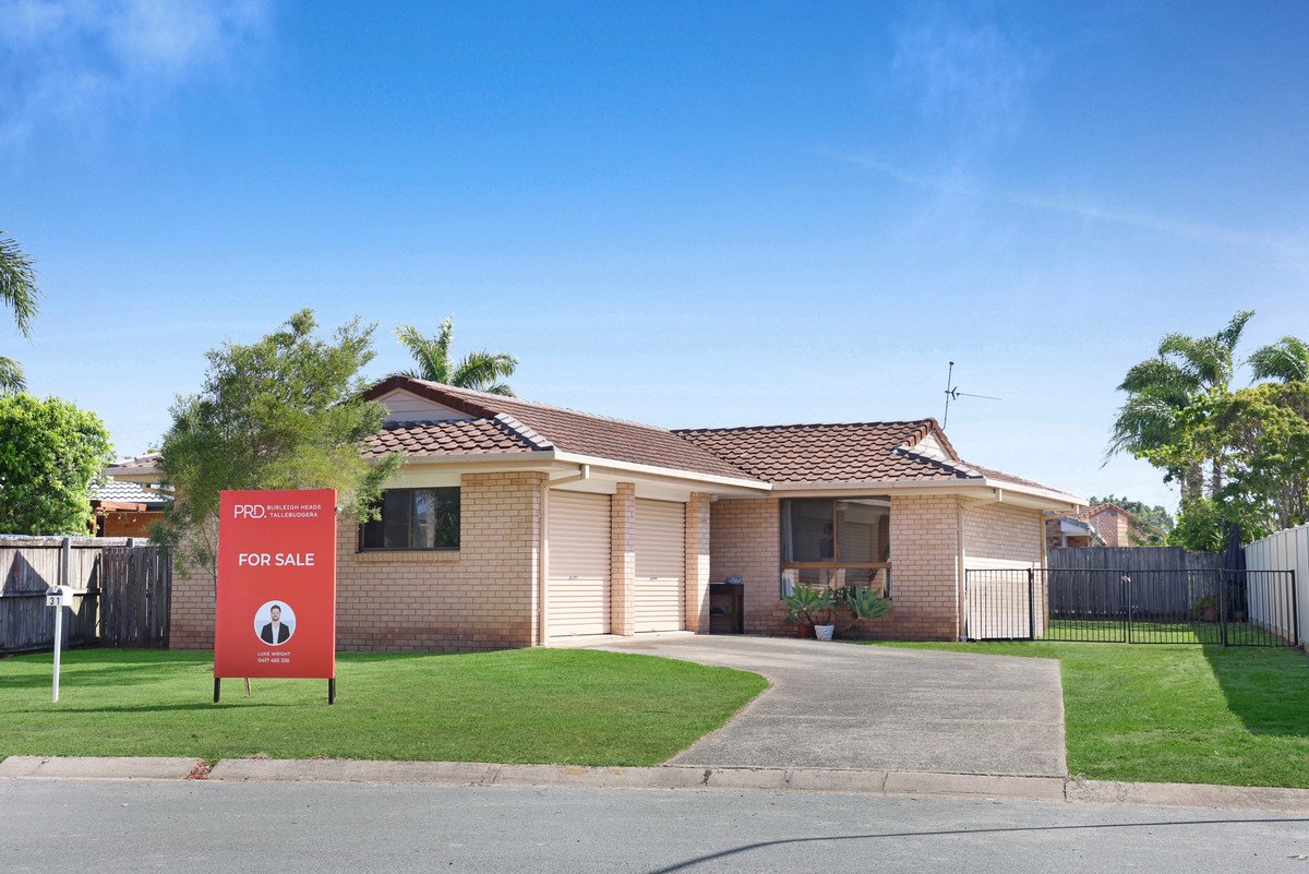 31 Lakeridge Drive, Varsity Lakes QLD 4227