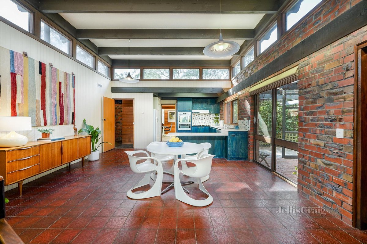 4-6 Brian Road, Woodend, VIC 3442 - House for Sale