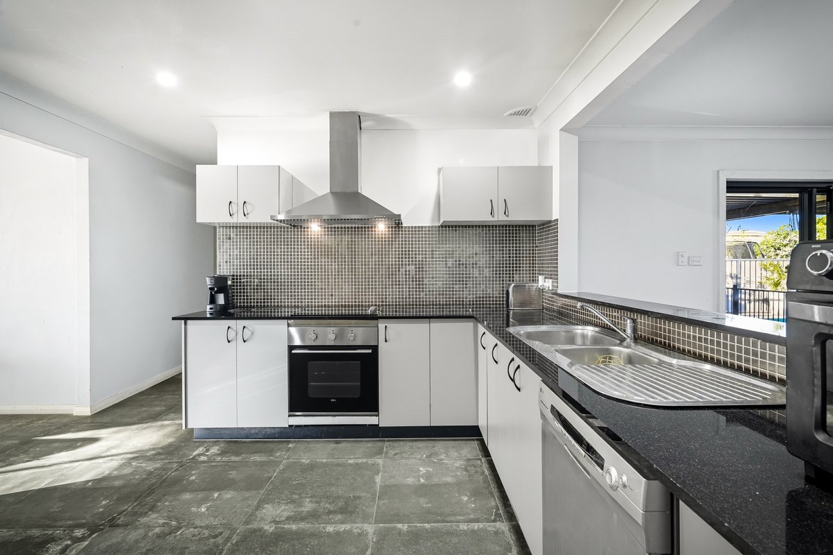 42 Harris St, Jamisontown NSW 2750