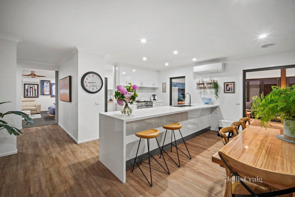 6 Pemberton Place, Miners Rest, VIC 3352 - House for Sale
