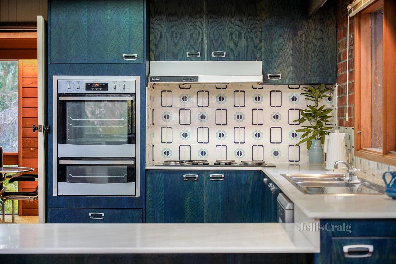 4-6 Brian Road, Woodend, VIC 3442 - House for Sale