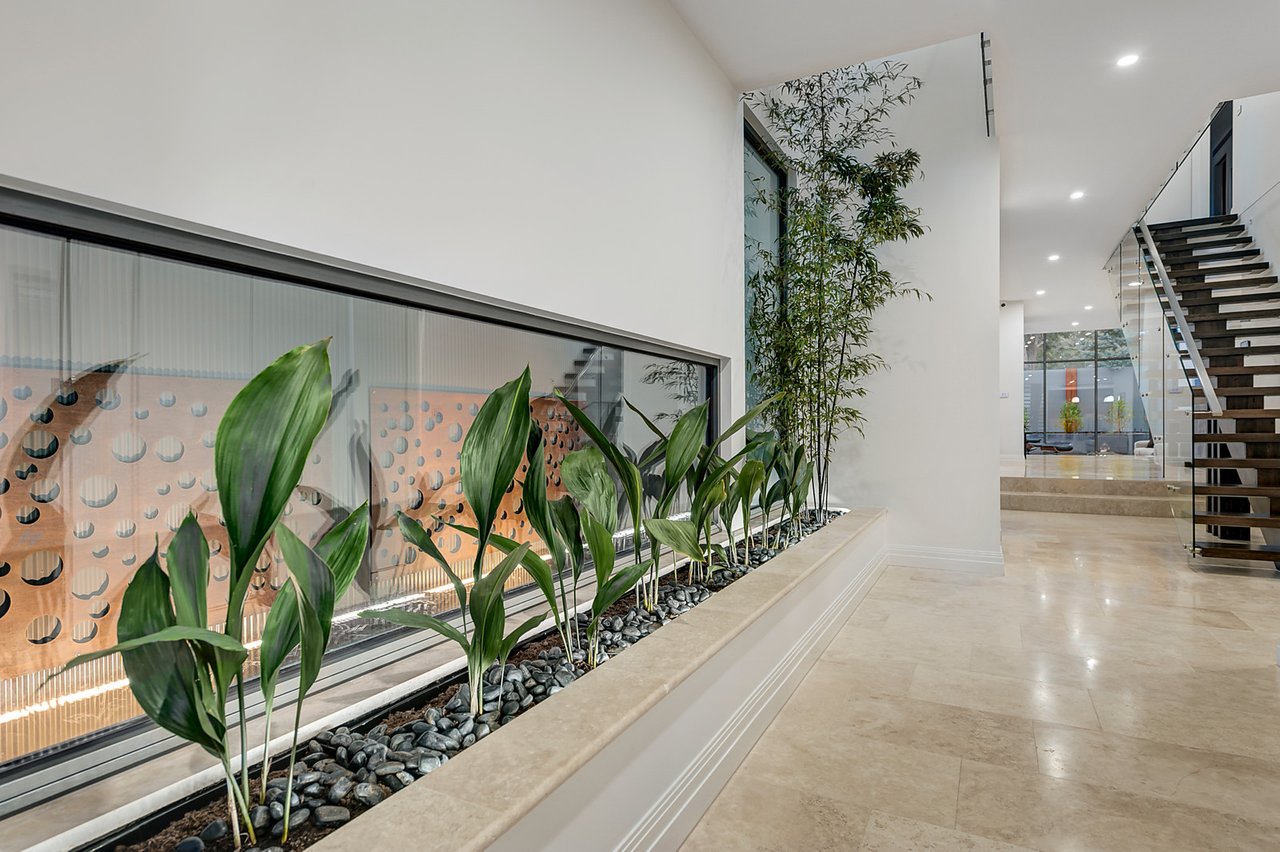 5B Billing Street, Mount Waverley, VIC 3149 - House for Sale