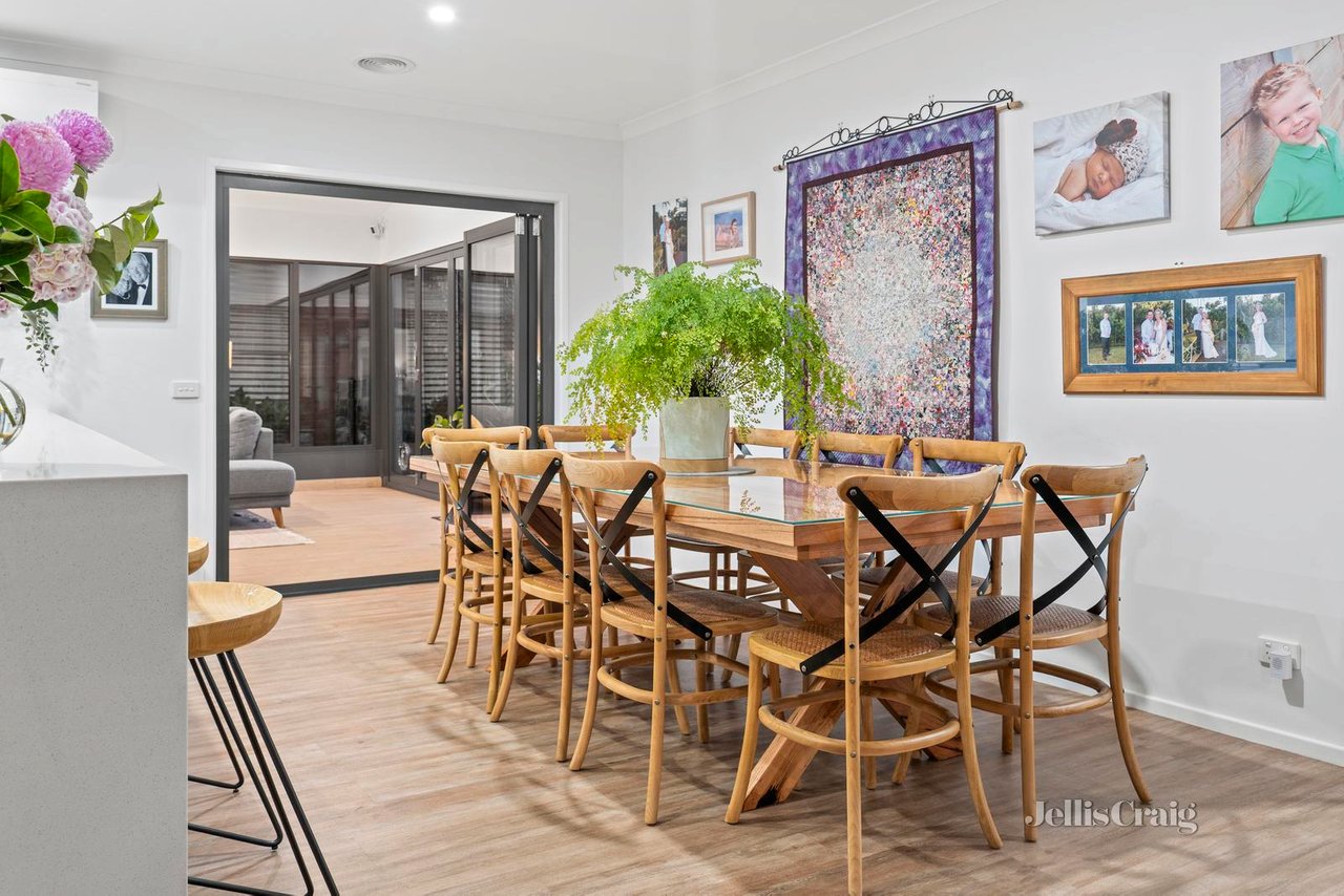 6 Pemberton Place, Miners Rest, VIC 3352 - House for Sale