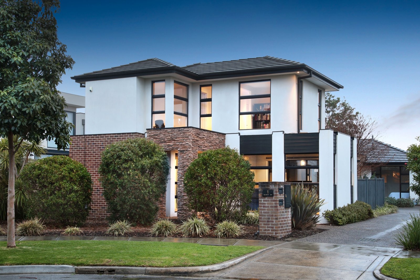 1/1 Allnutt Street, Bentleigh VIC 3204 - Buxton 2023