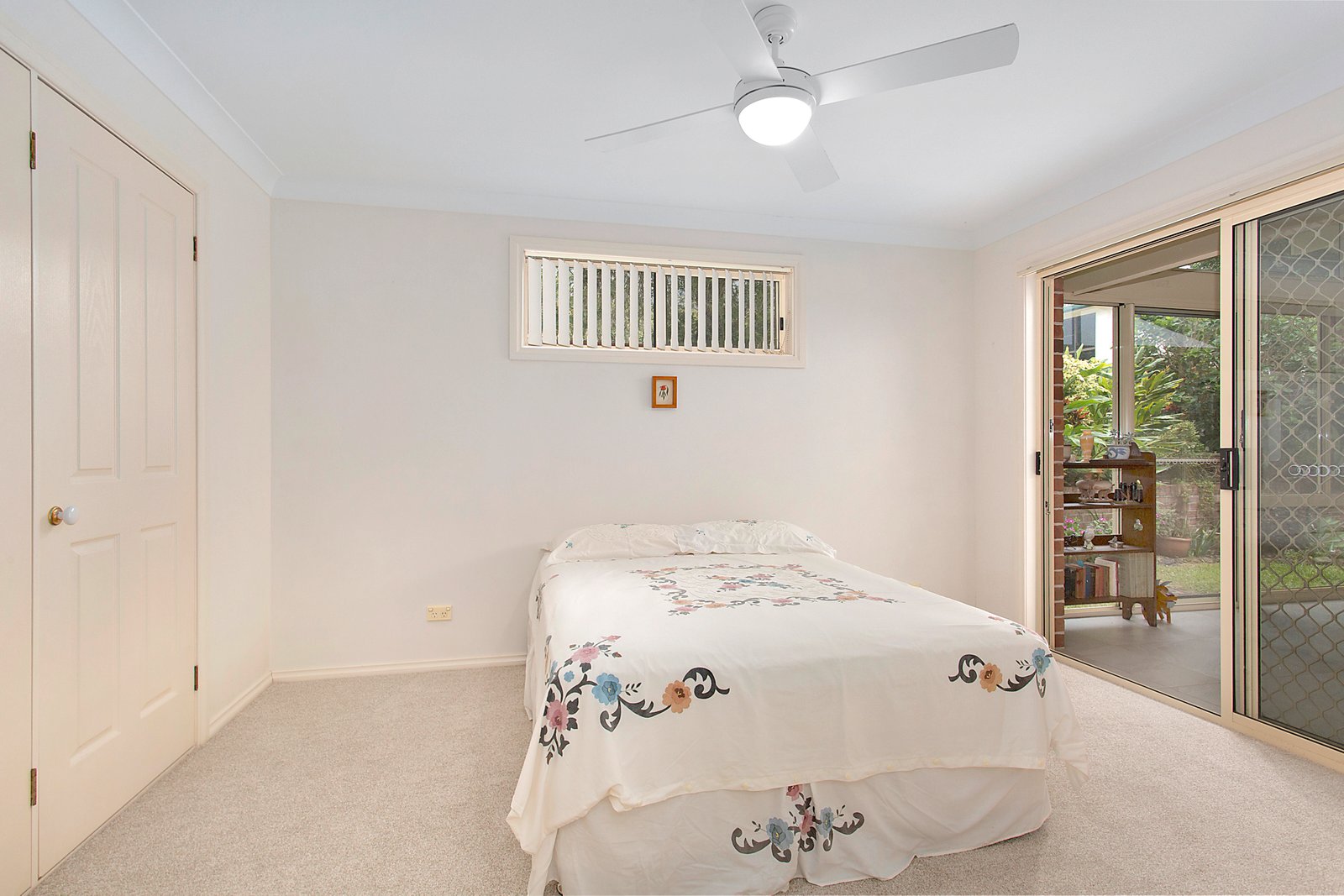 12 Peach Grove, LAURIETON NSW 2443
