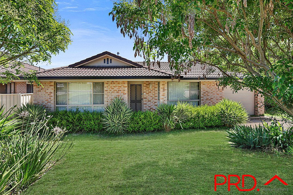 14 James Place TAMWORTH NSW 2340