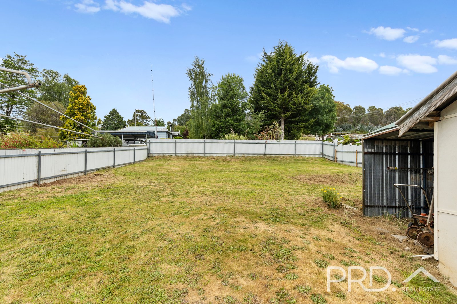 2 Birch Street, BATLOW NSW 2730