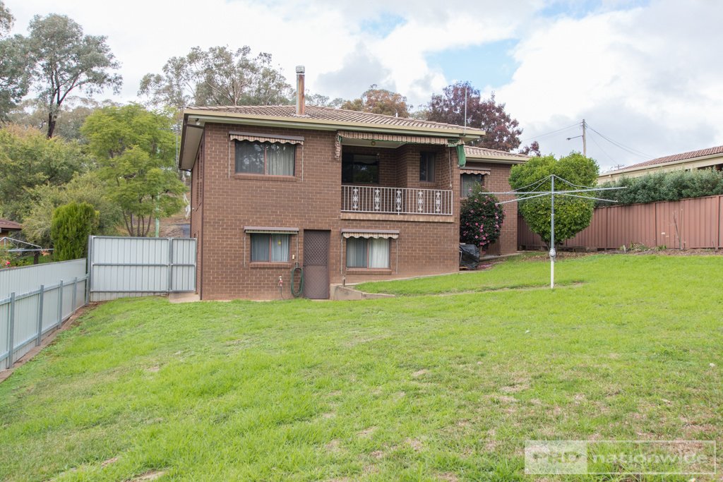 207 Wynyard Street, TUMUT NSW 2720