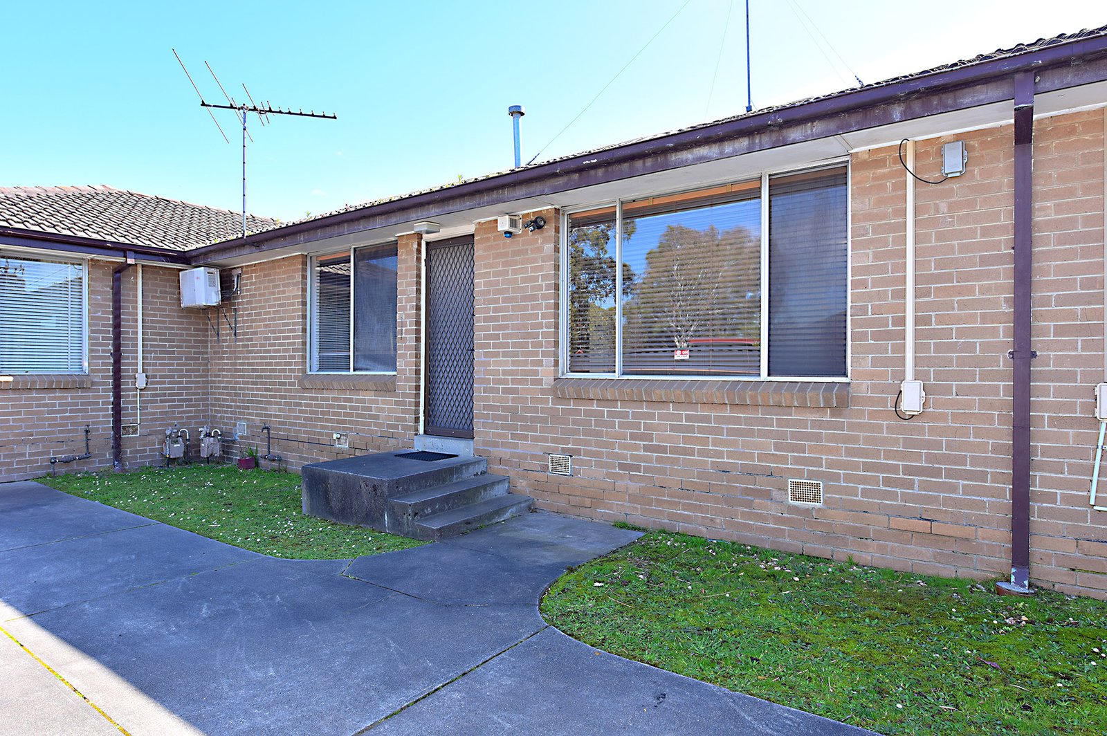 2/16 Clive Street, SPRINGVALE VIC 3171 - Buxton 2023