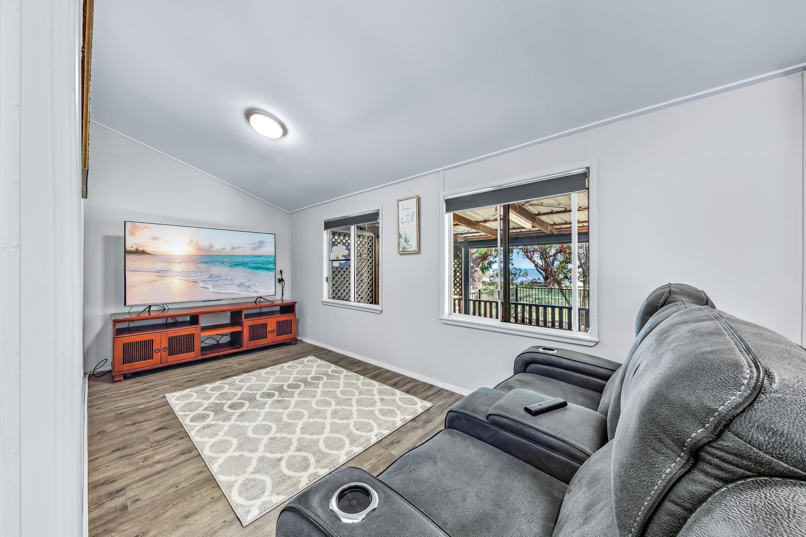 22 Davison Road, WILSON BEACH QLD 4800