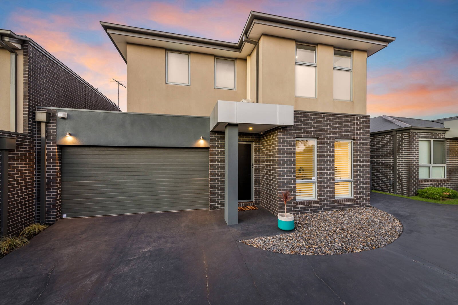 2/21 Howard Road, Dingley Village VIC 3172 - Buxton 2022