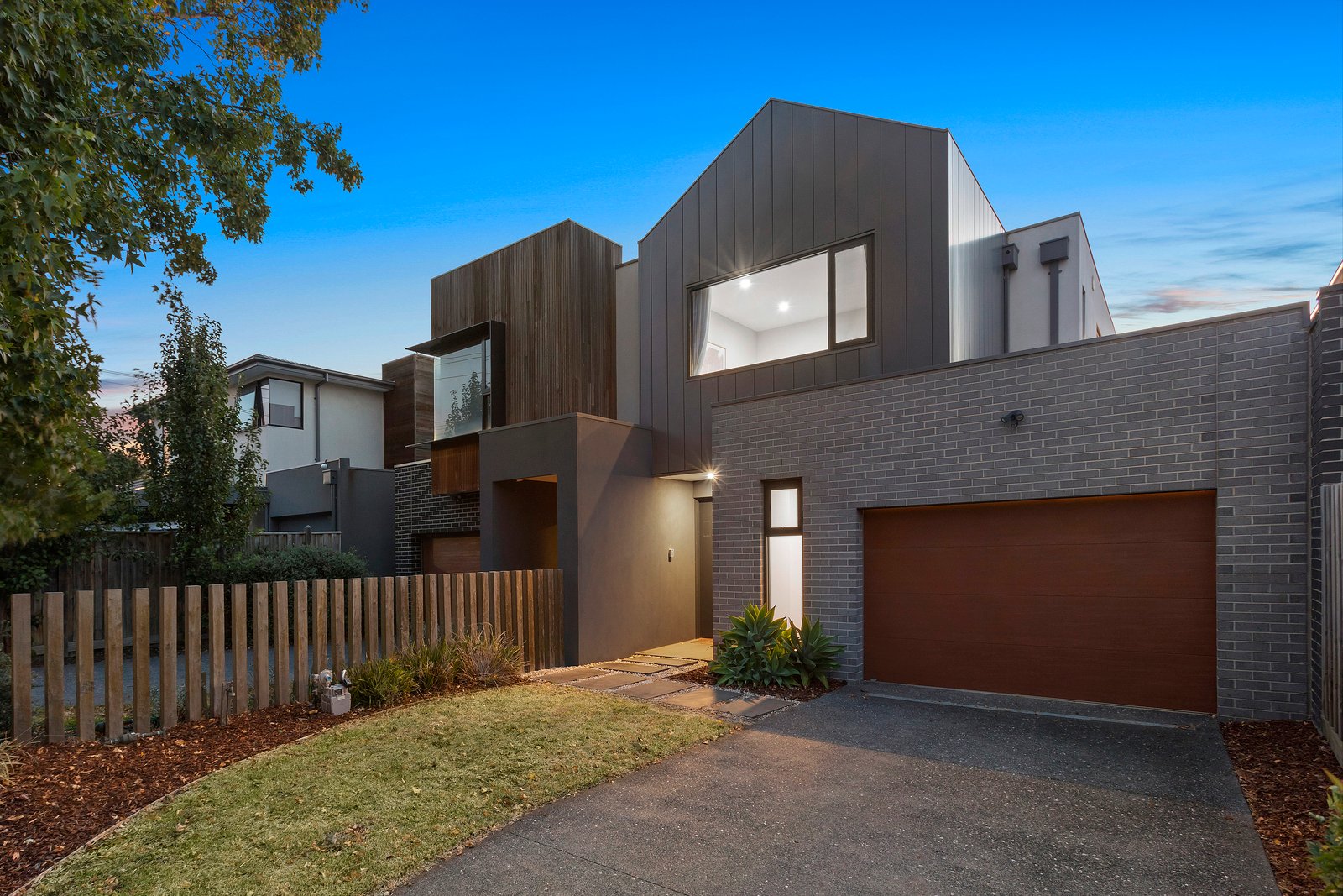 31B Tucker Road, Bentleigh VIC 3204 - Buxton 2023
