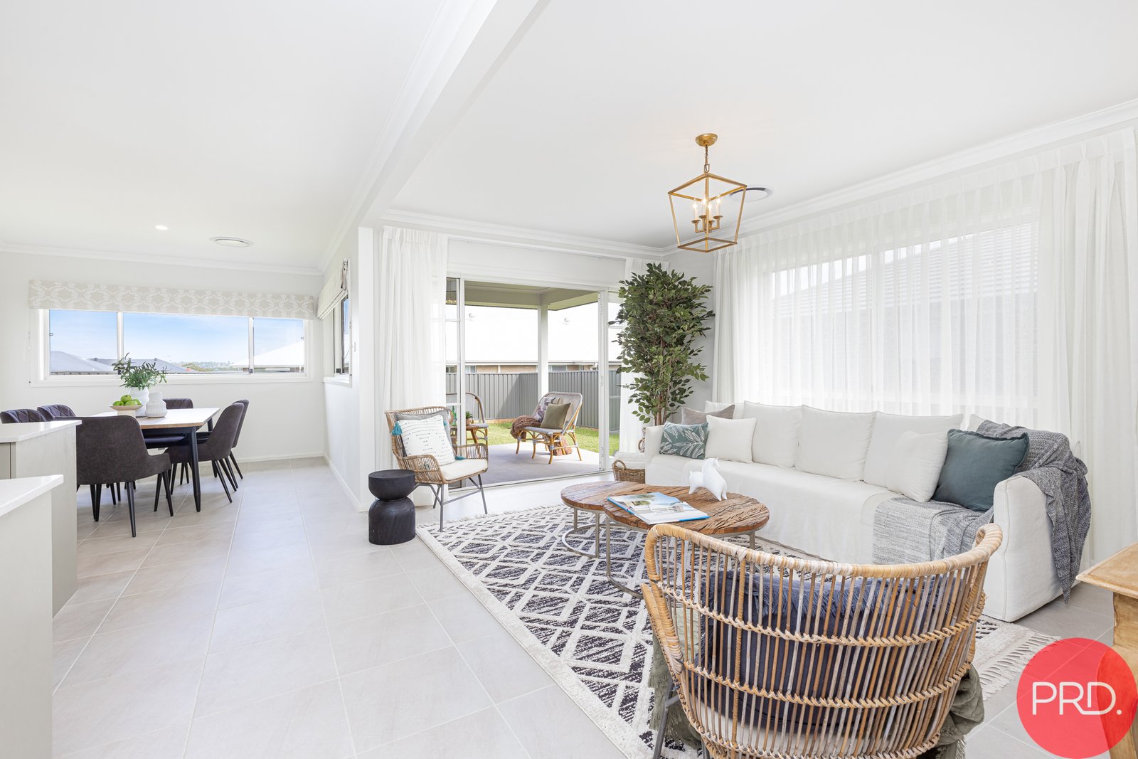 34 Springfield Drive, LOCHINVAR NSW 2321