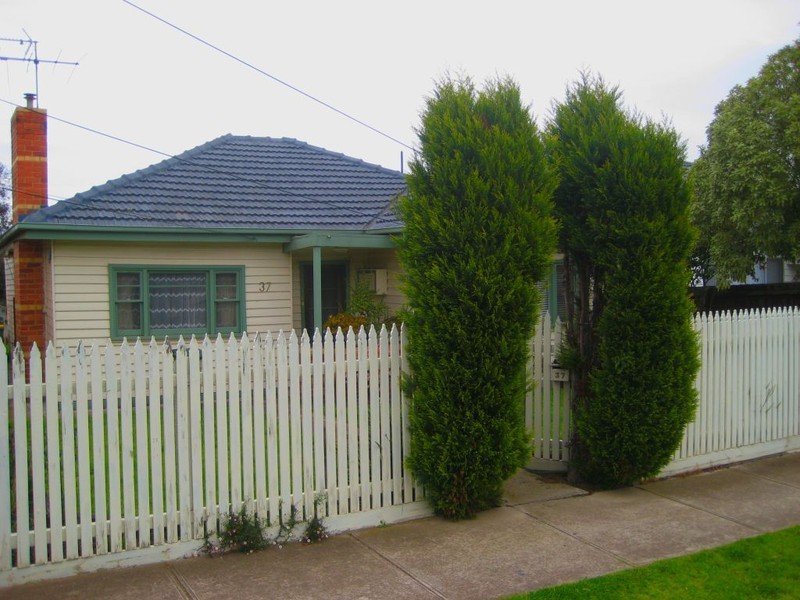 37 Gwelo Street, WEST FOOTSCRAY VIC 3012 - Buxton 2024