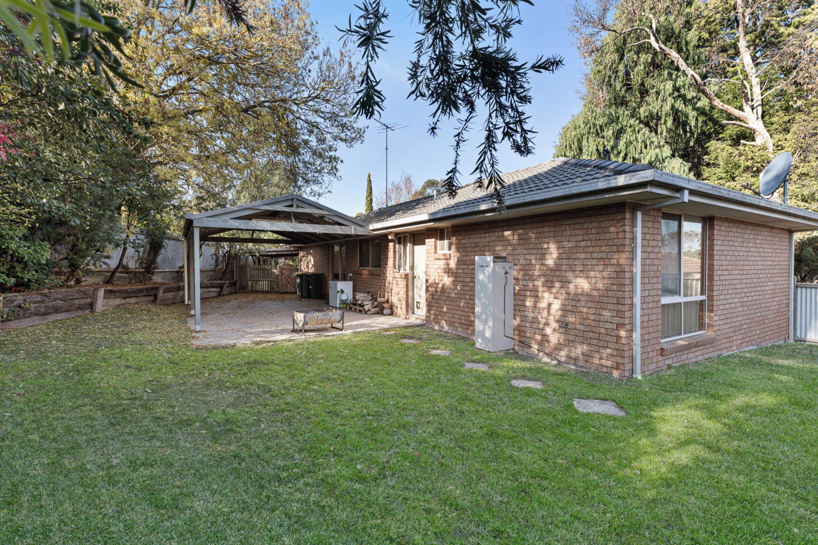 4 Heales Street, Mount Pleasant VIC 3350 - Buxton 2025