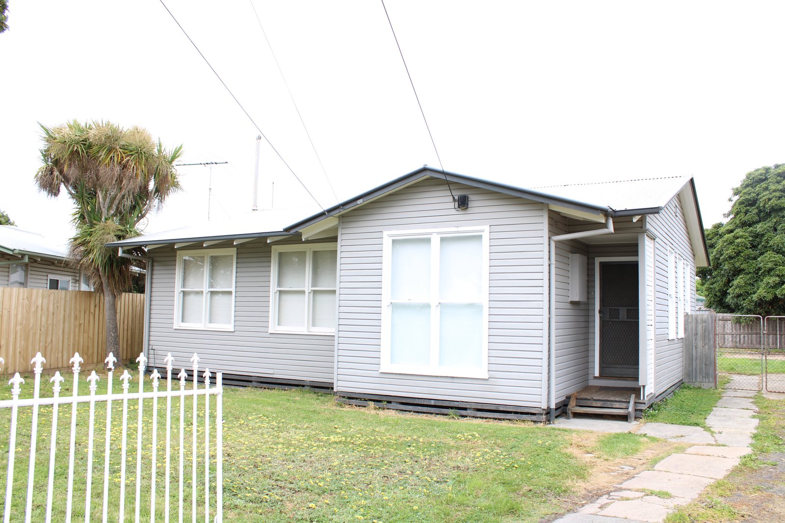 6 Emu Court, Norlane VIC 3214 - Buxton 2020