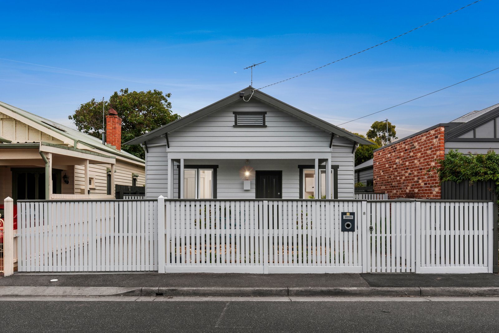 8 Davey Street, EAST GEELONG VIC 3219 - Buxton 2023