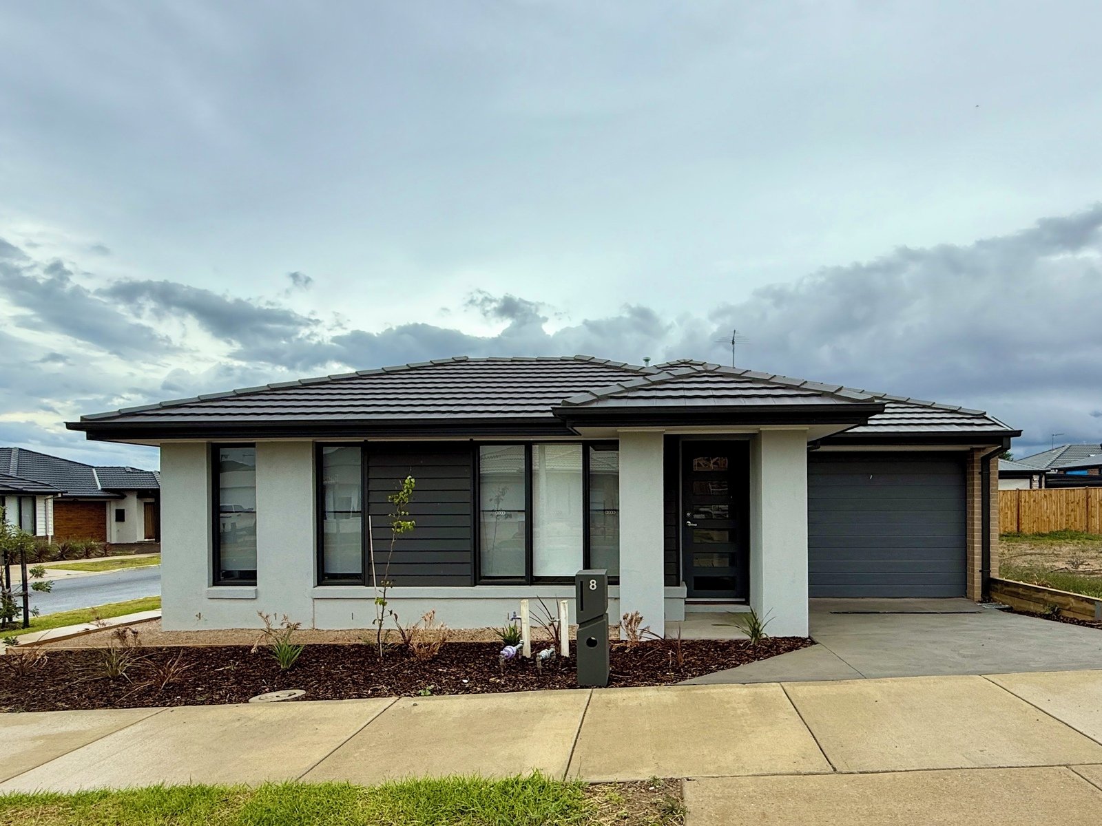 8 Munro Drive, Charlemont VIC 3217 - Buxton 2025