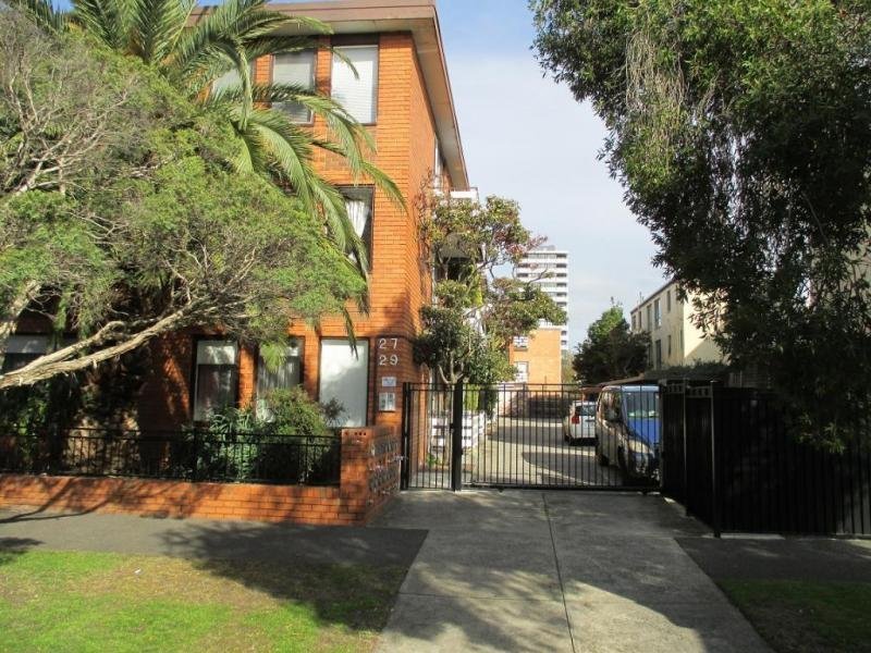 8/27 York Street, ST KILDA WEST VIC 3182 - Buxton 2025