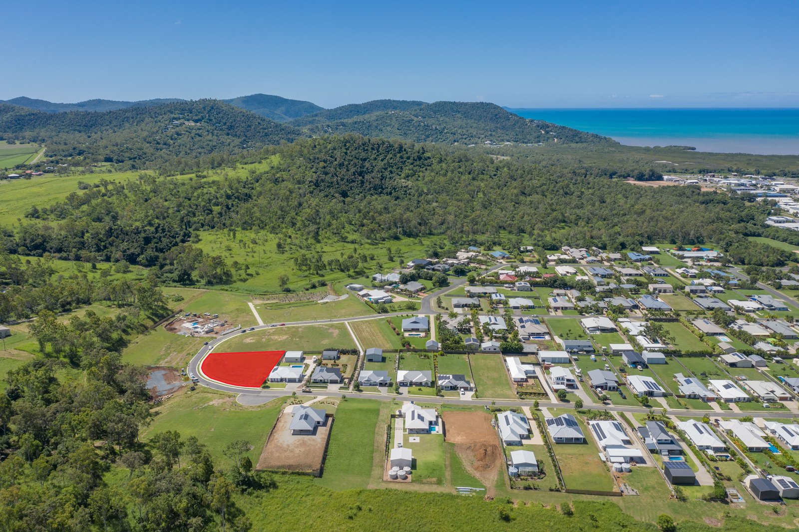 Lot 14 Beames Crescent CANNON VALLEY QLD 4800