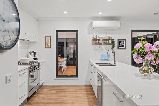 6 Pemberton Place, Miners Rest, VIC 3352 - House for Sale