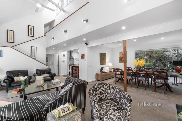 11 Research-Warrandyte Road, Research, VIC 3095 - House for Sale