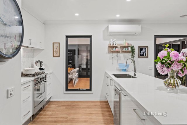 6 Pemberton Place, Miners Rest, VIC 3352 - House for Sale