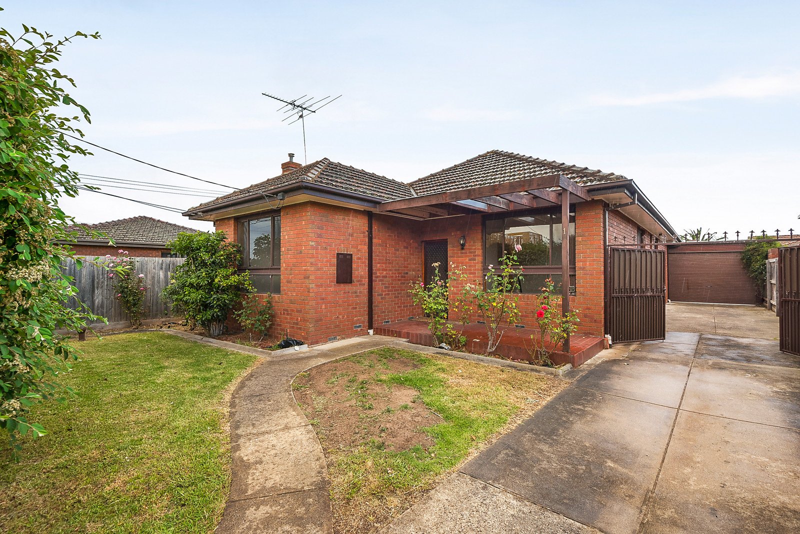1 Henley Street, Pascoe Vale South VIC 3044