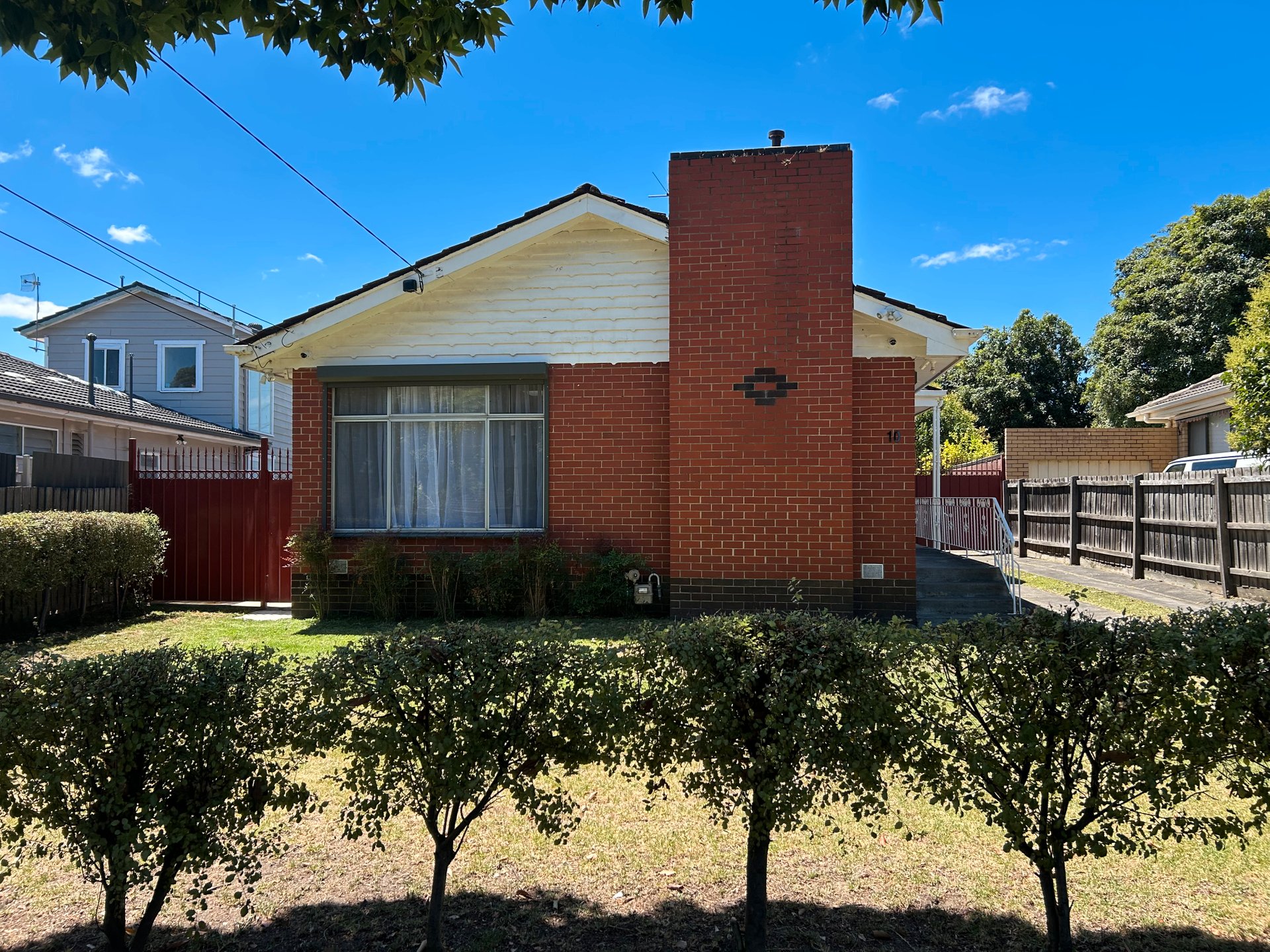 10 Green Avenue, Kingsbury VIC 3083