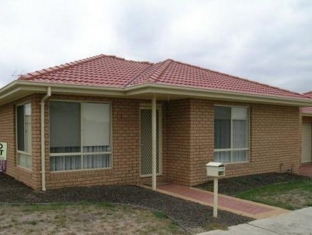 1/10 Raglan Street, AVONDALE HEIGHTS VIC 3034