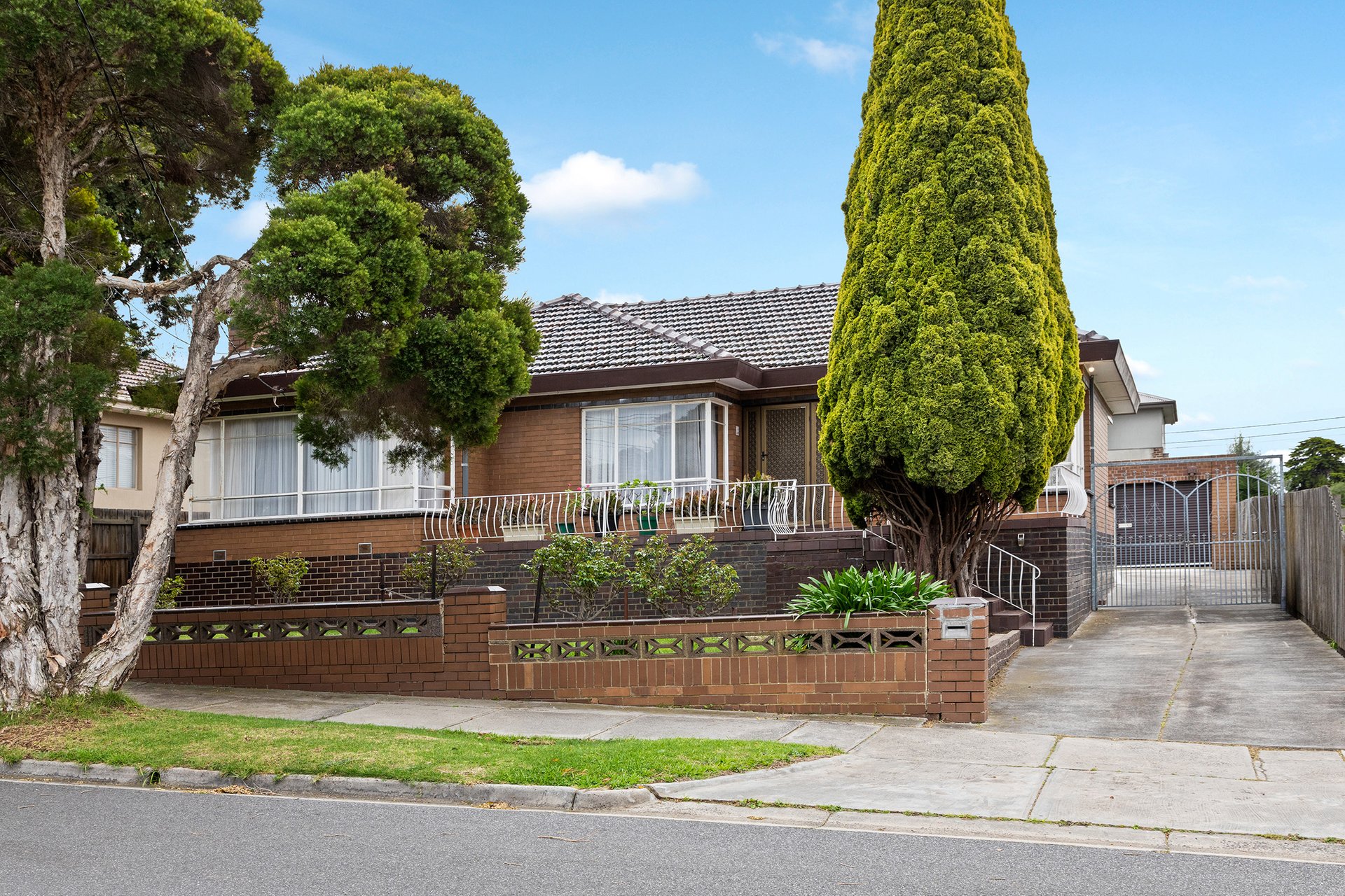 12 Alexander Street, Avondale Heights VIC 3034