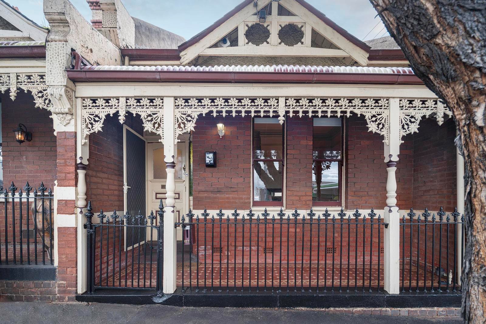122 Mt Alexander Road, Travancore VIC 3032