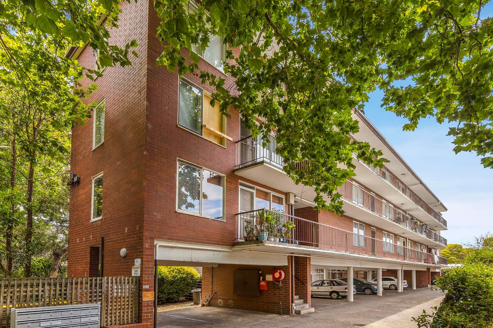 12/49 Farnham Street, Flemington VIC 3031