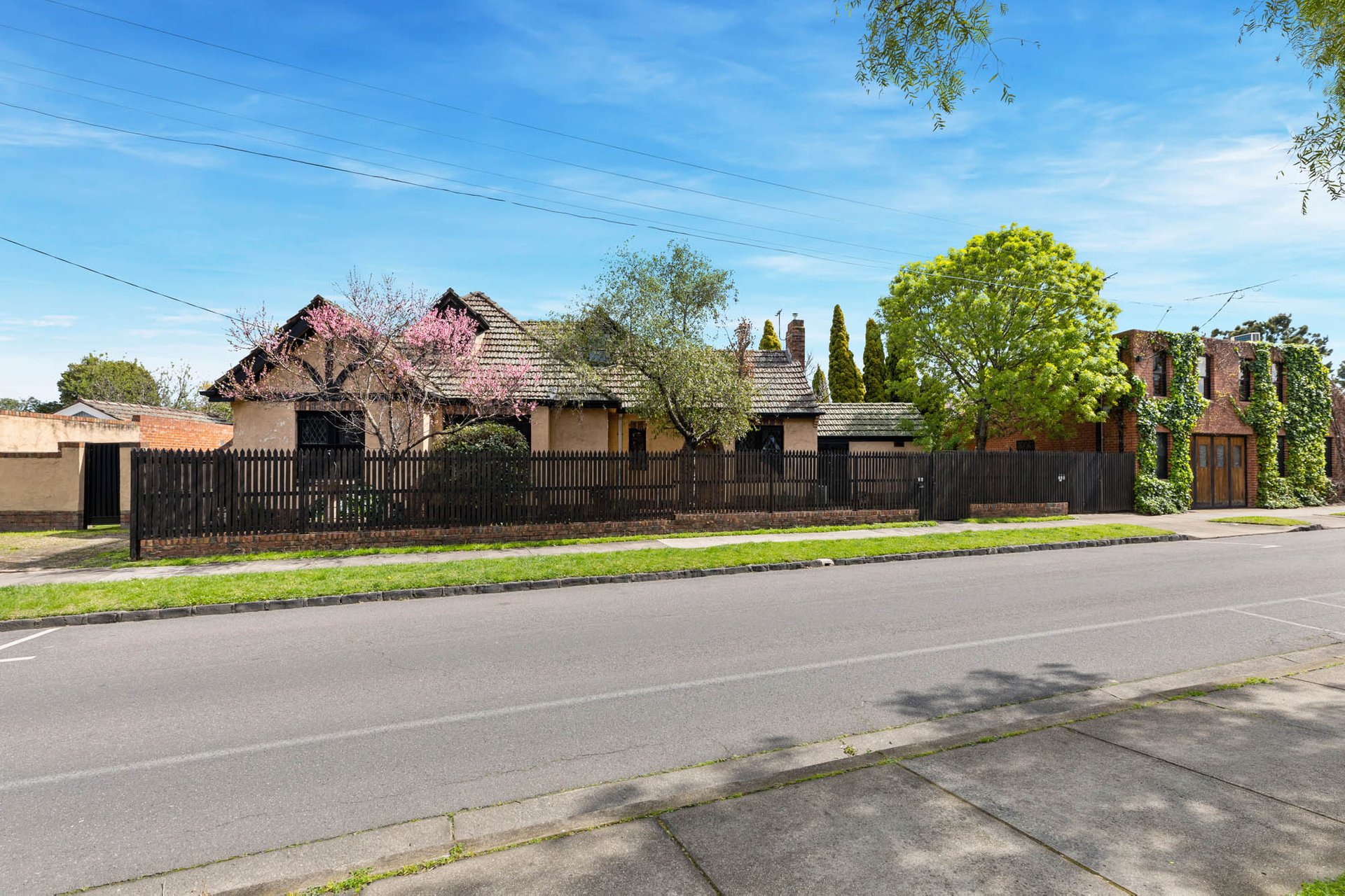 14 & 14A Milfay Avenue, Moonee Ponds VIC 3039