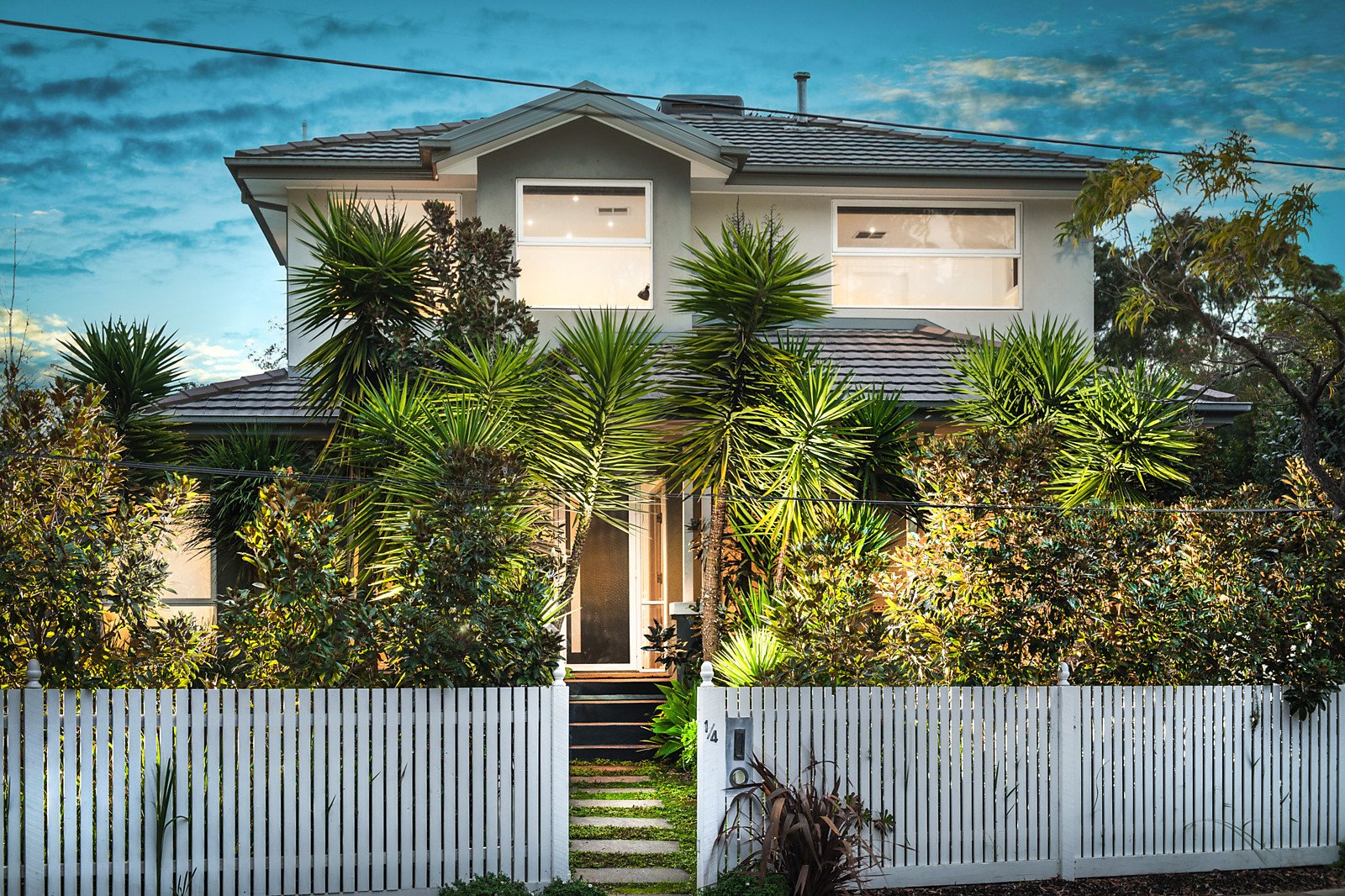 1/4 Chandler Grove, Burwood VIC 3125