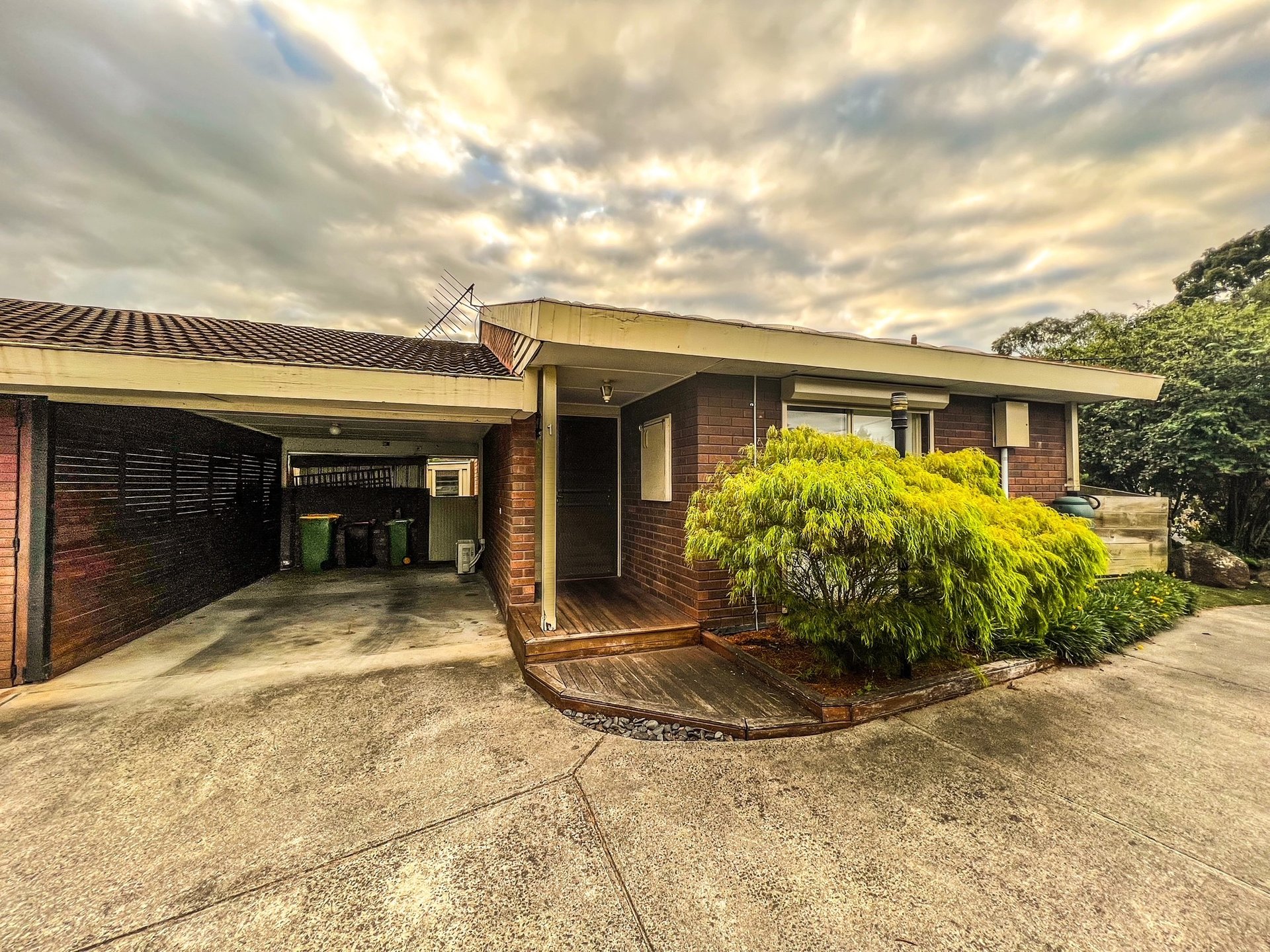 1/4 Phillip Court, Greensborough VIC 3088