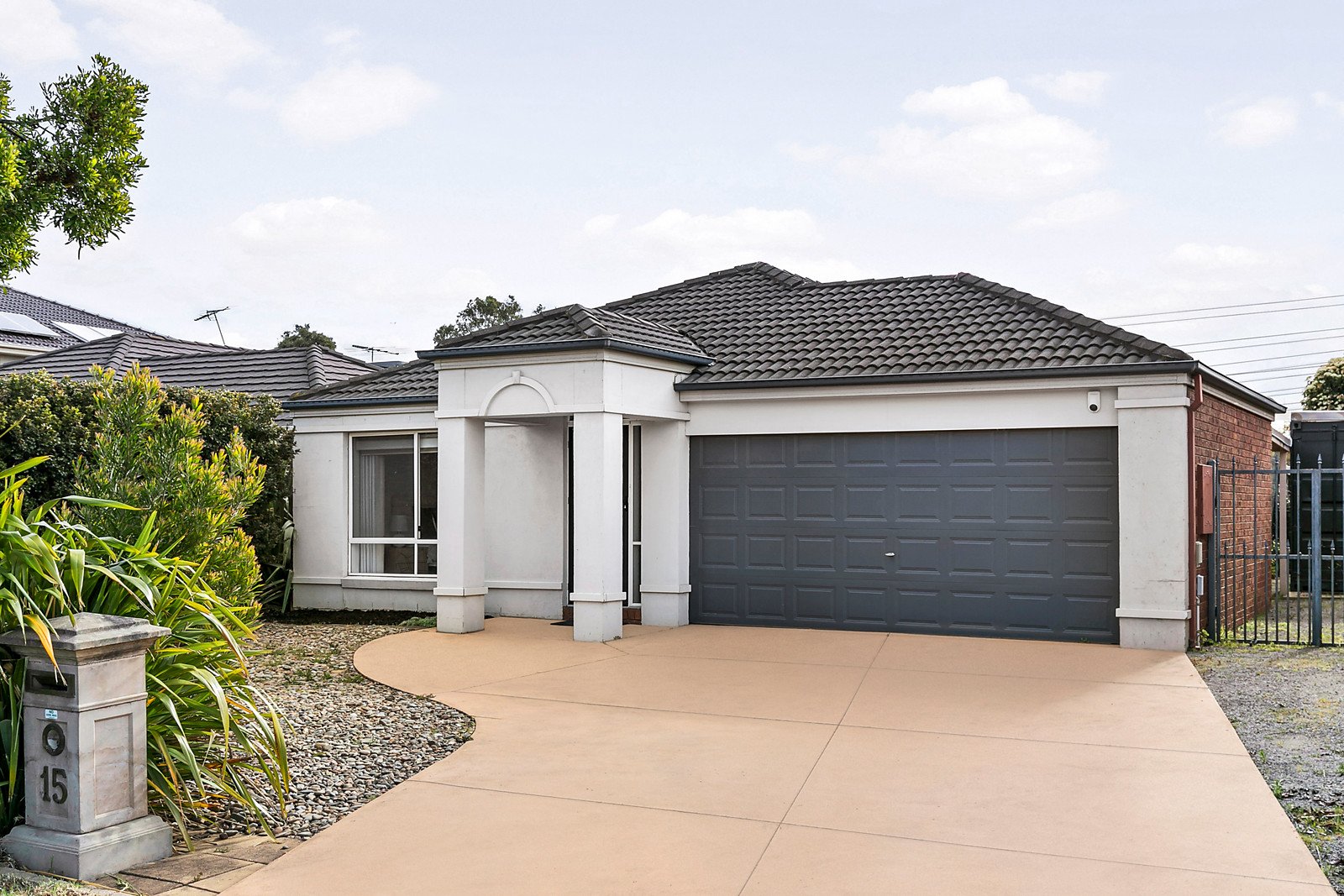 15 Bluebell Crescent, Gowanbrae VIC 3043