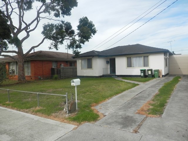 15 Westmere Crescent, COOLAROO VIC 3048