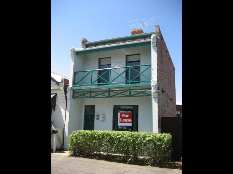 16 Kneen Street, FITZROY NORTH VIC 3068