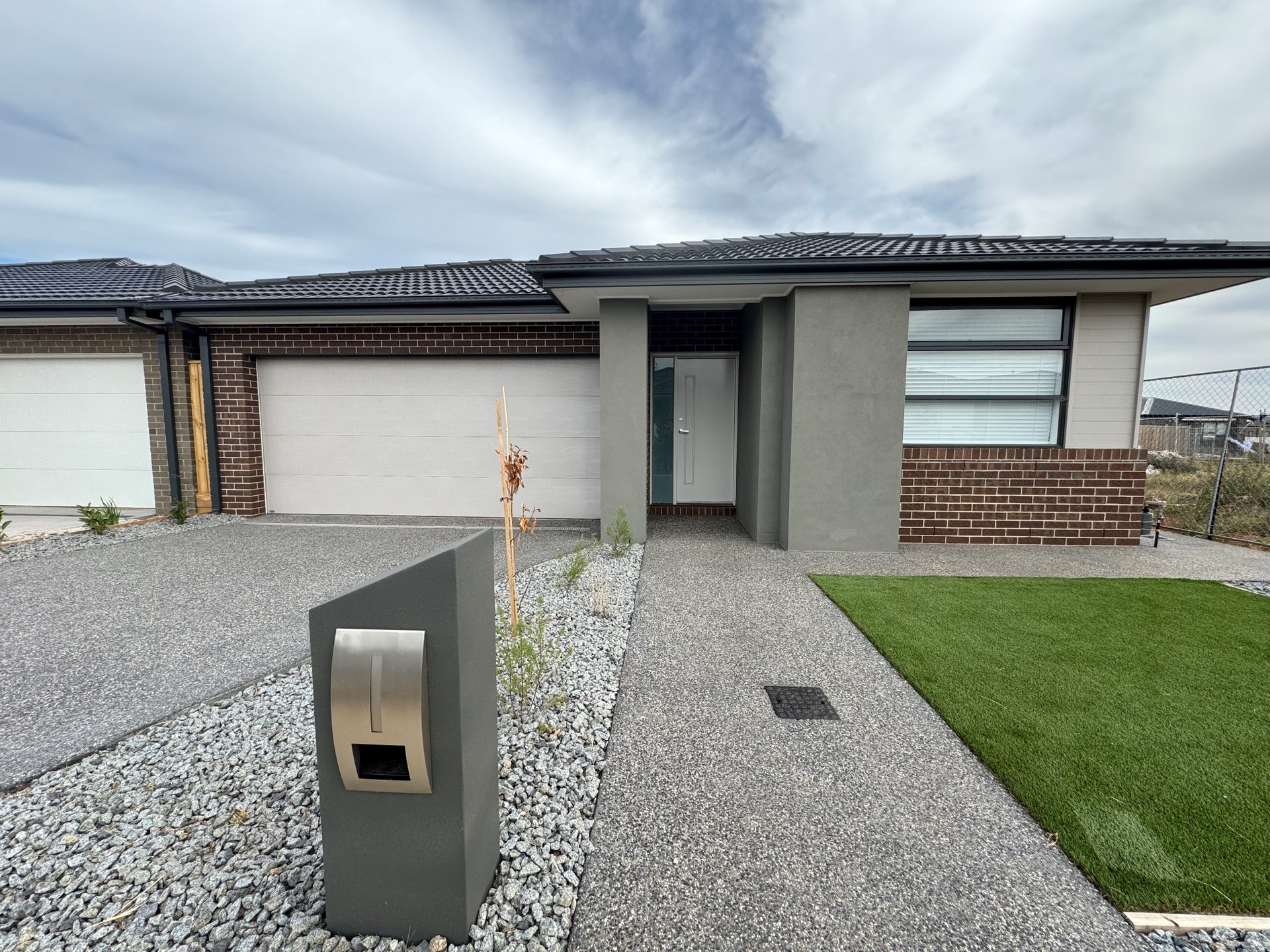 16 Skyros Road, Fraser Rise VIC 3336