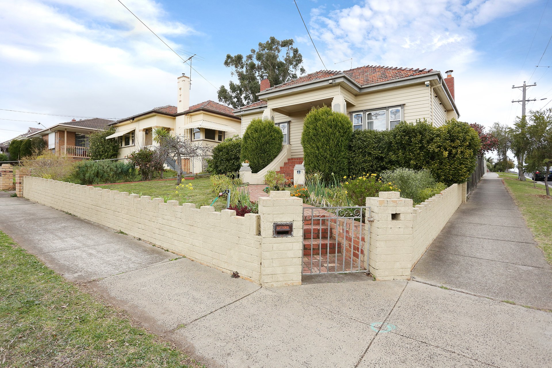 17 Ellenvale Avenue, PASCOE VALE SOUTH VIC 3044