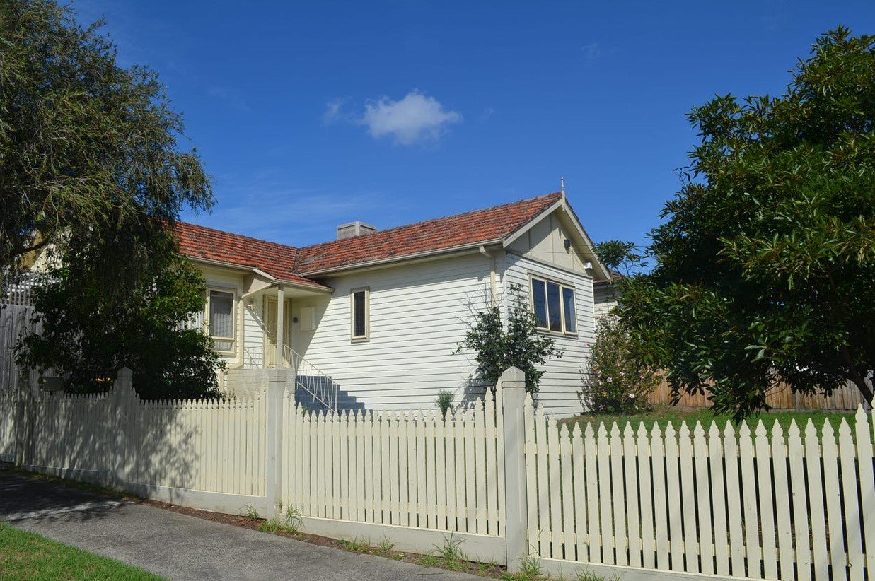 17 Victoria Street, Oak Park VIC 3046