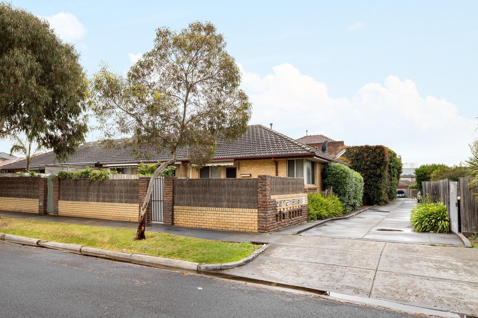 17/12 Surrey Street, Pascoe Vale VIC 3044