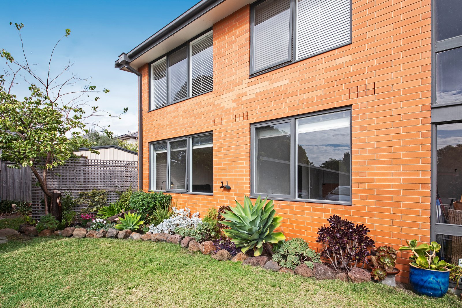 18 214 Kambrook Road Caulfield VIC 3162 Sold 18-214-kambrook-road-caulfield-vic-3162-sold