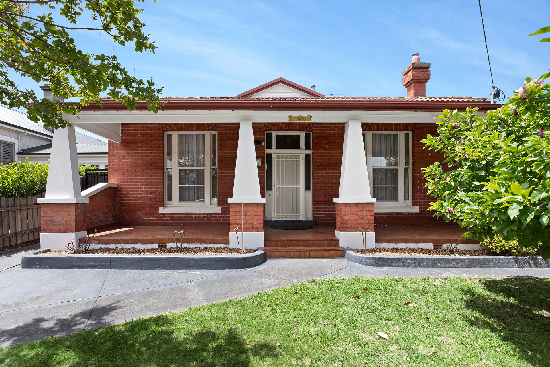 2 Locke Street, Essendon VIC 3040