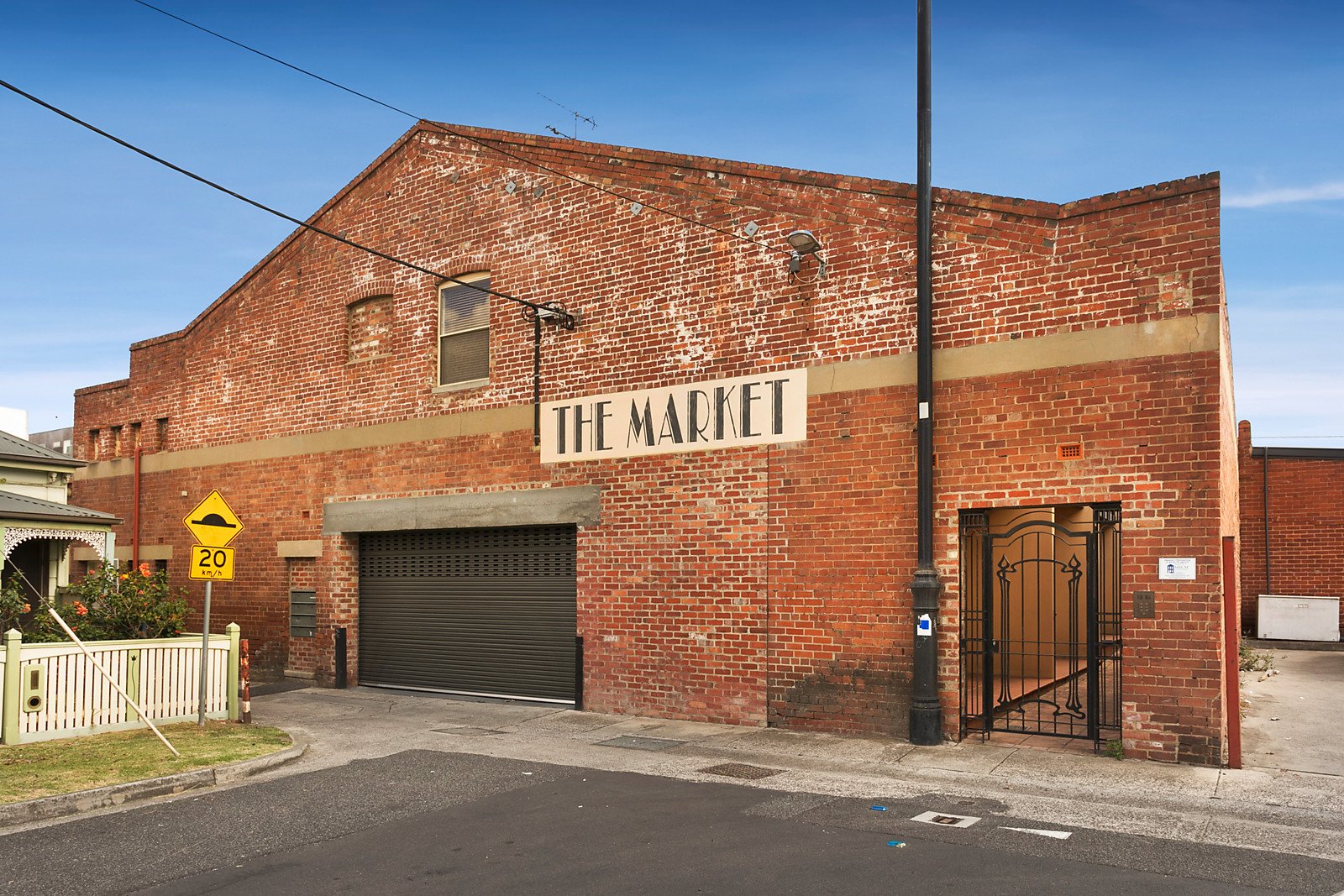 2E Campbell Street, Coburg VIC 3058